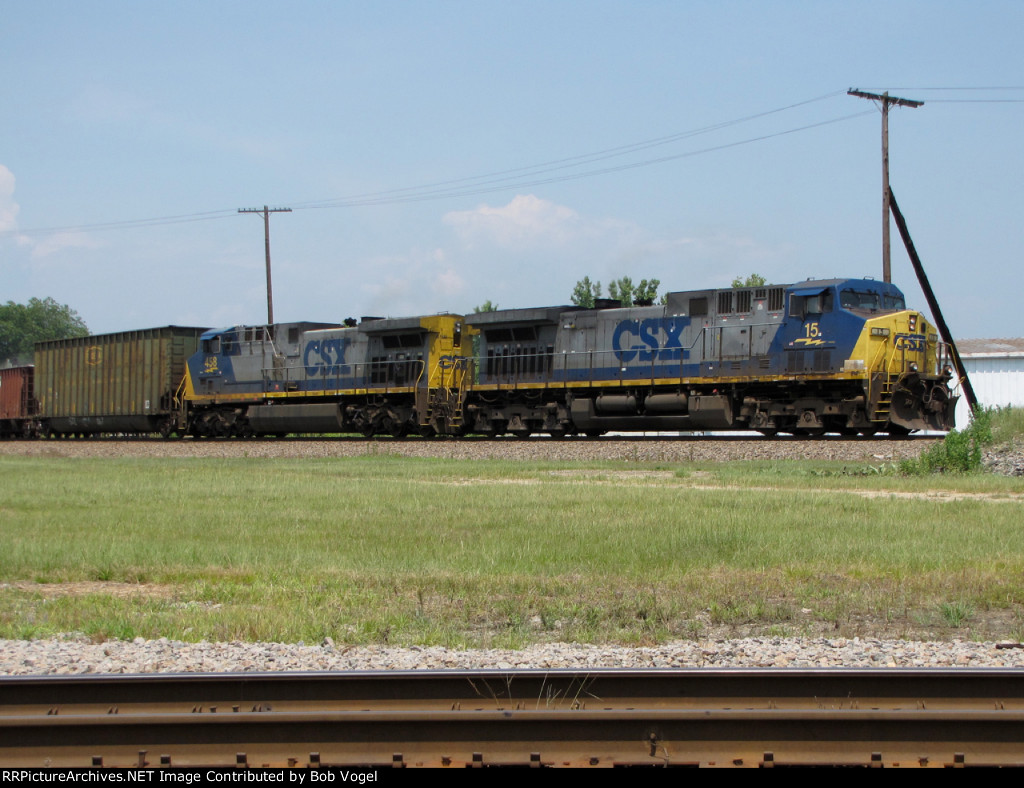 CSX 15 and 458
